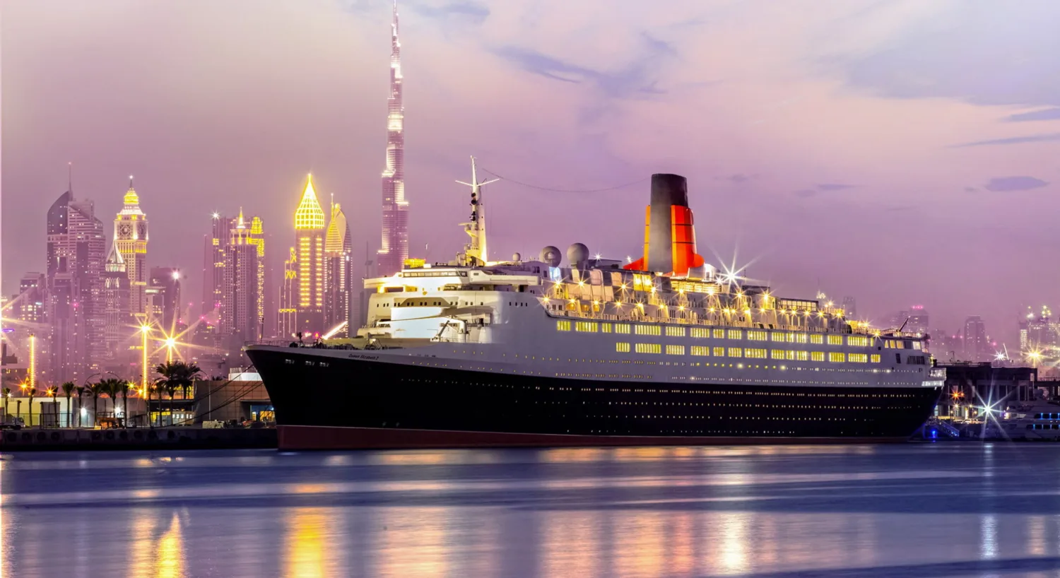 Dine with History at the Queen Elizabeth 2 | Experience Abu Dhabi